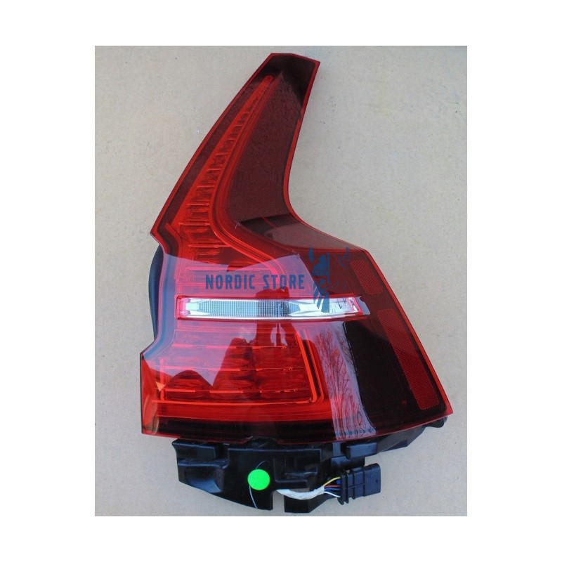 Volvo gyári alkatrészek, Volvo V60 II. 32291395 jobb hátsó lámpa